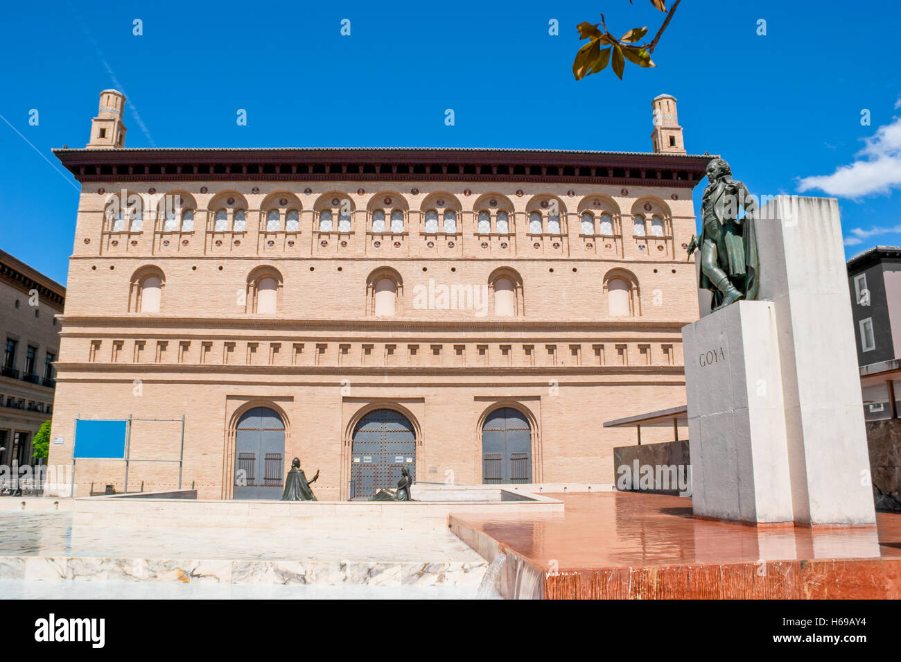 the monument to the great spanish painter francisco goya with an ...