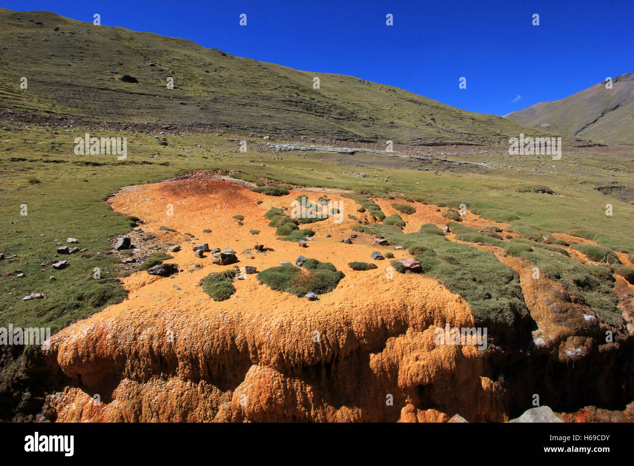 Sulfur stream in the andean mountains of Peru Stock Photo - Alamy