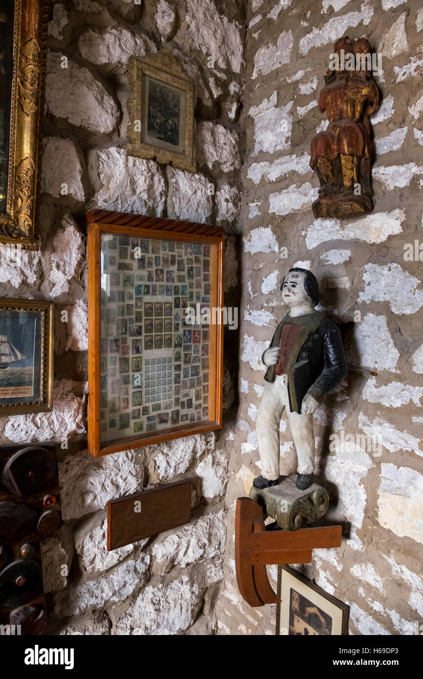 Catholic church artifacts hi-res stock photography and images - Alamy