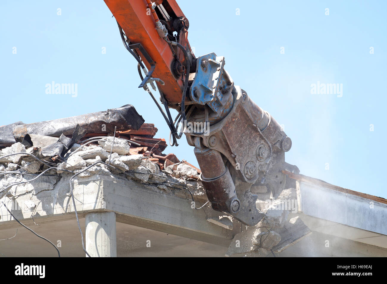 Demolisher hi-res stock photography and images - Alamy