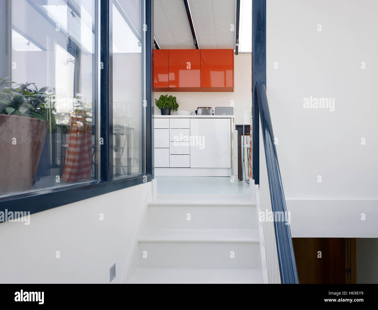 Kitchen, stair. Apartment Notting Hill, LONDON, United Kingdom ...