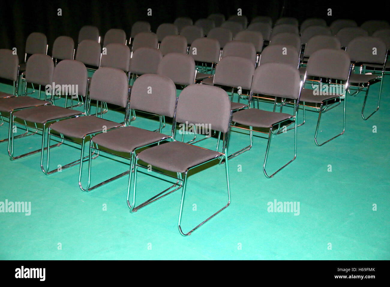 Interior of empty contemporary conference hall Stock Photo - Alamy