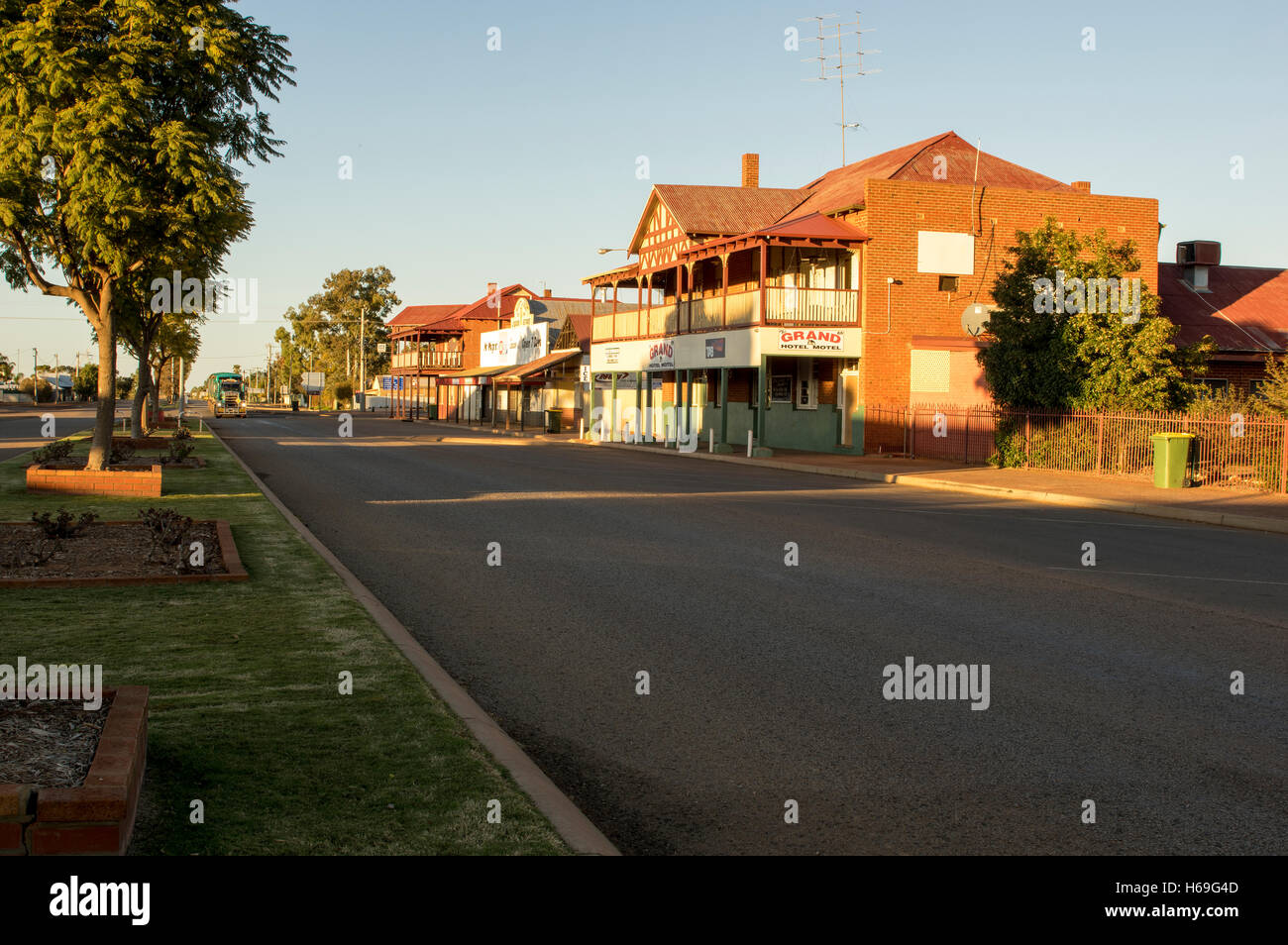 The main street, Mount Magnet, Western Australia Stock Photo - Alamy