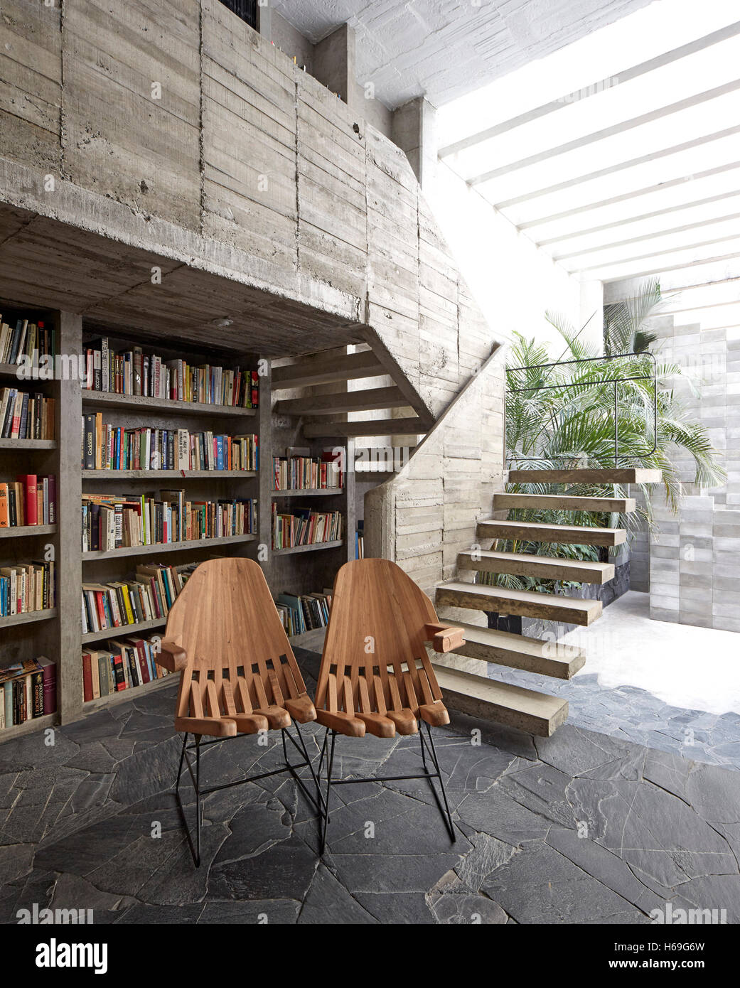 Overall staircase view. Pedro Reyes House, Mexico City, Mexico ...