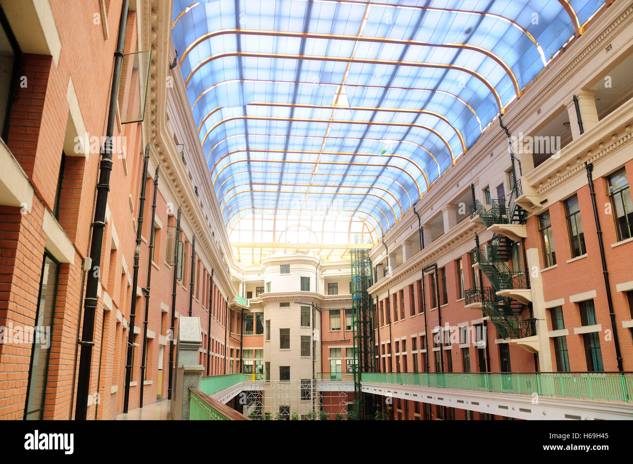 Shanghai post office hi-res stock photography and images - Alamy