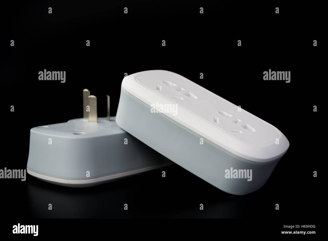 Black and white connector hi-res stock photography and images - Alamy