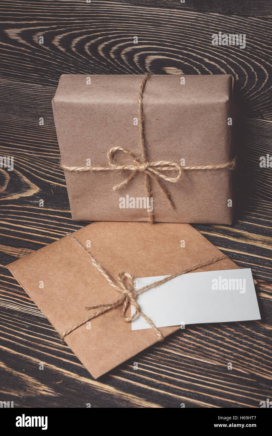 Simple wood box hi-res stock photography and images - Alamy