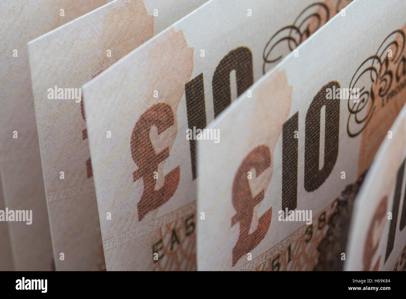 Fanned out UK old design £10 notes close-up photo. Visual metaphor of ...
