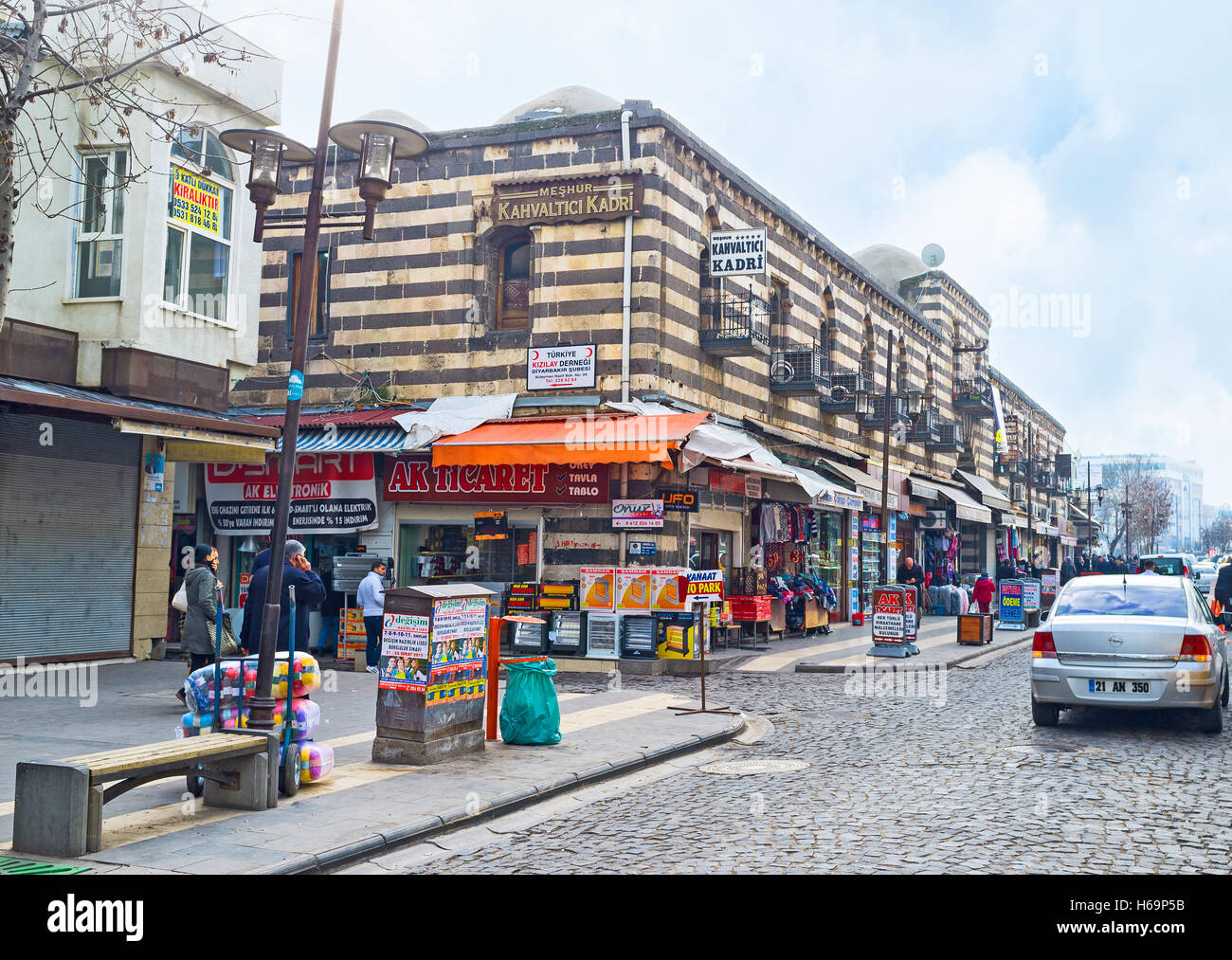 Art center market hi-res stock photography and images - Alamy