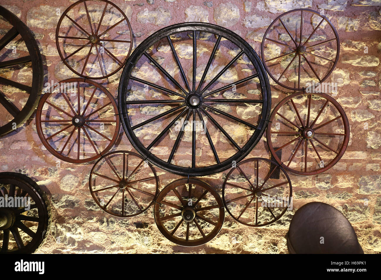 Cartwheels hi-res stock photography and images - Alamy