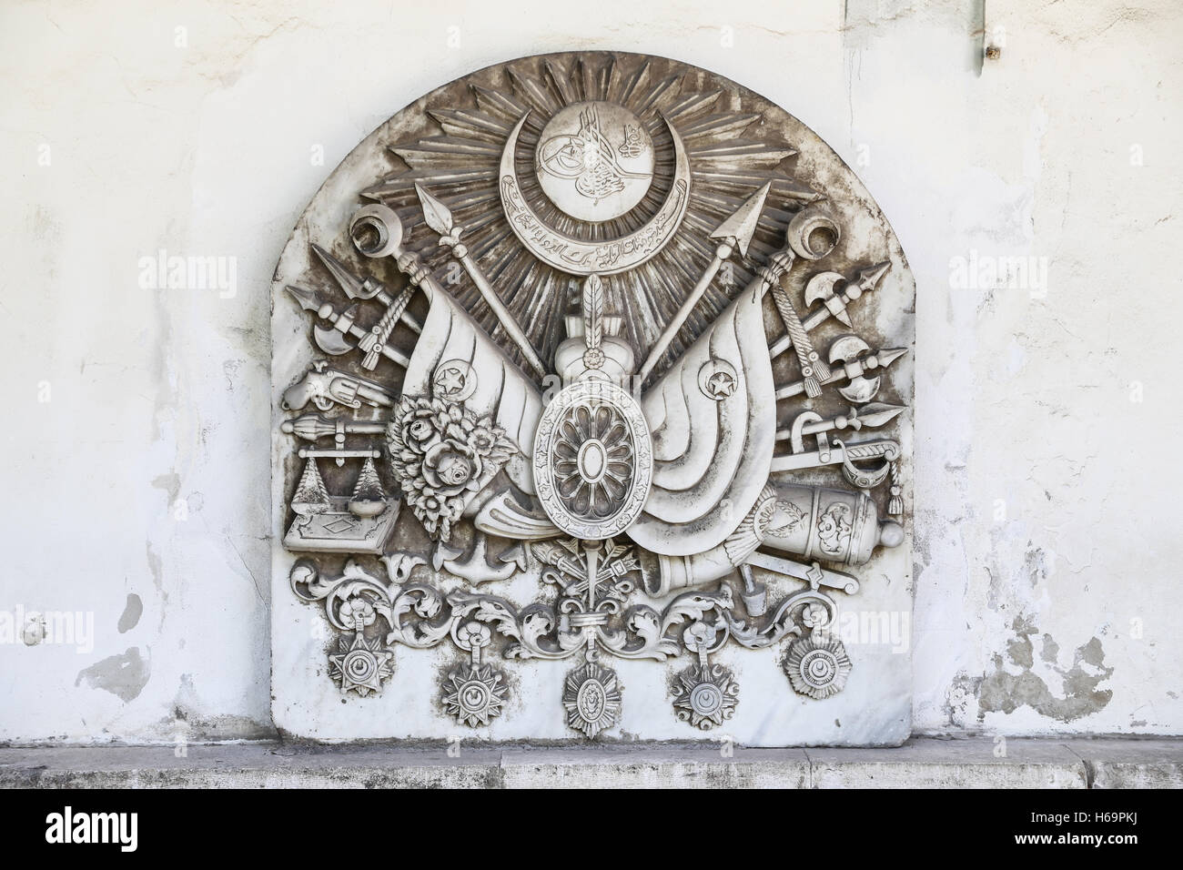 Ottoman symbol in Topkapi Palace, Istanbul, Turkey Stock Photo - Alamy