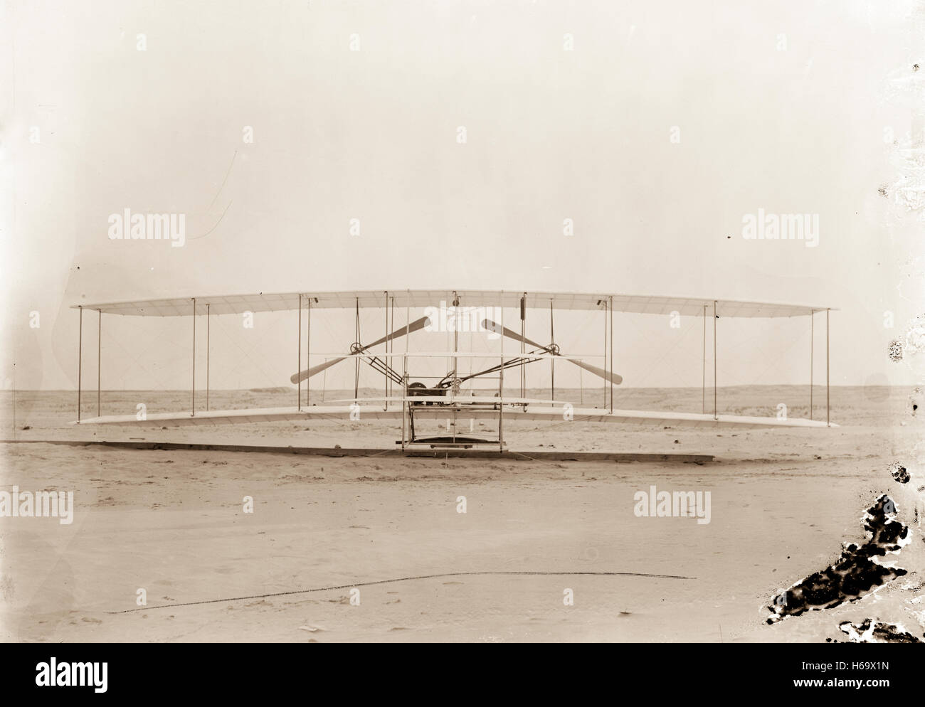 Man powered flying machine hi-res stock photography and images - Alamy