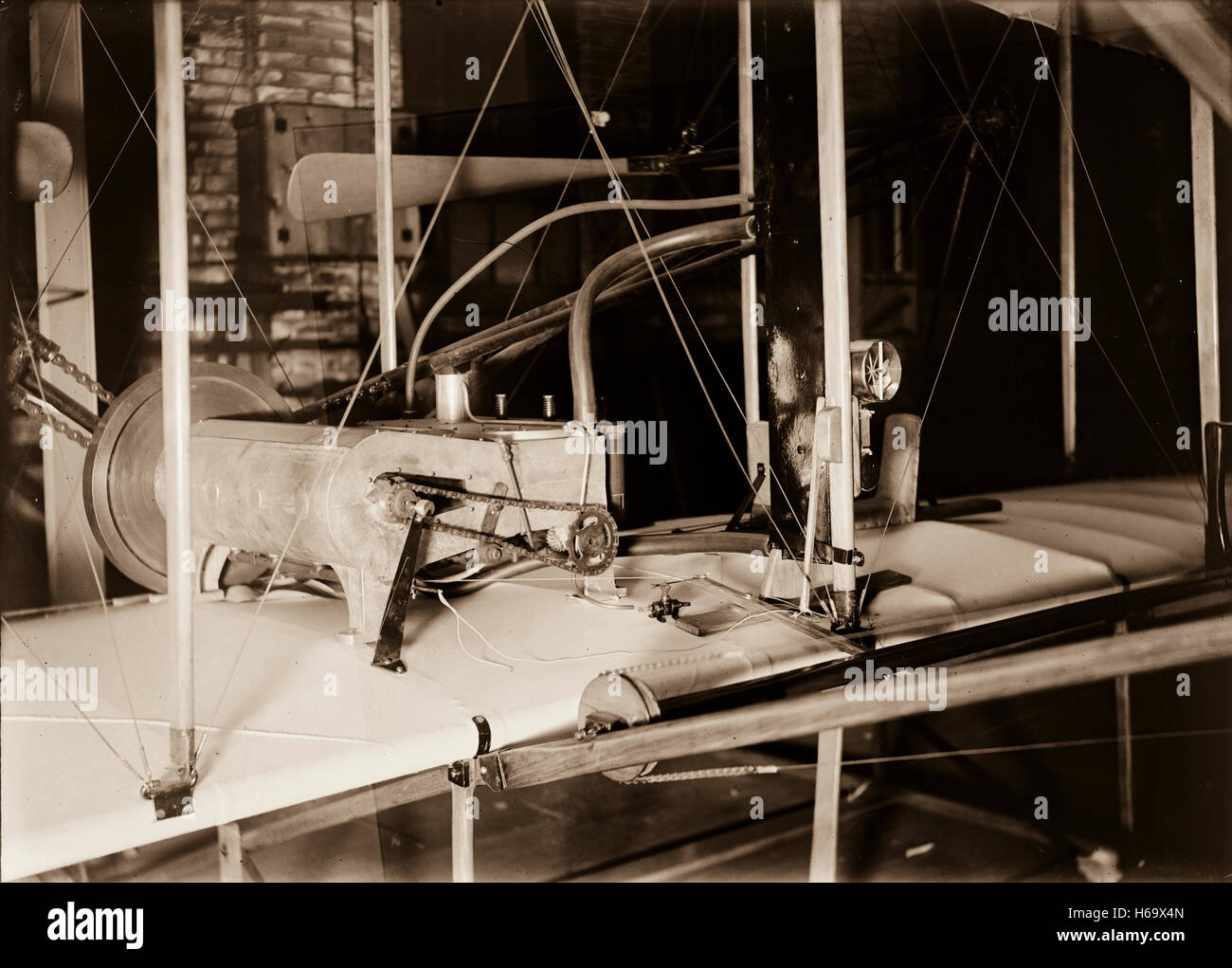 1903 aircraft hi-res stock photography and images - Alamy