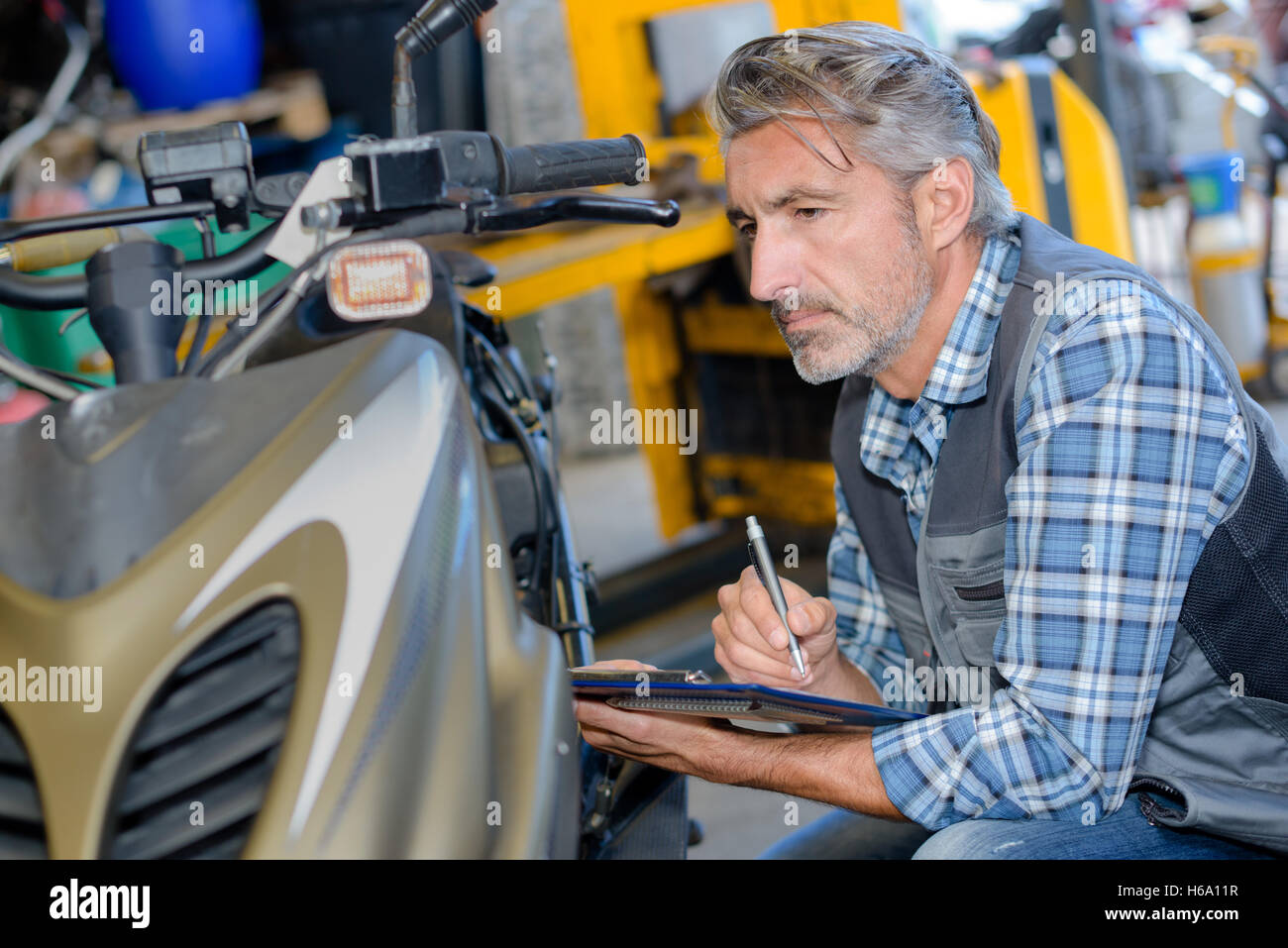 recording the defects Stock Photo - Alamy