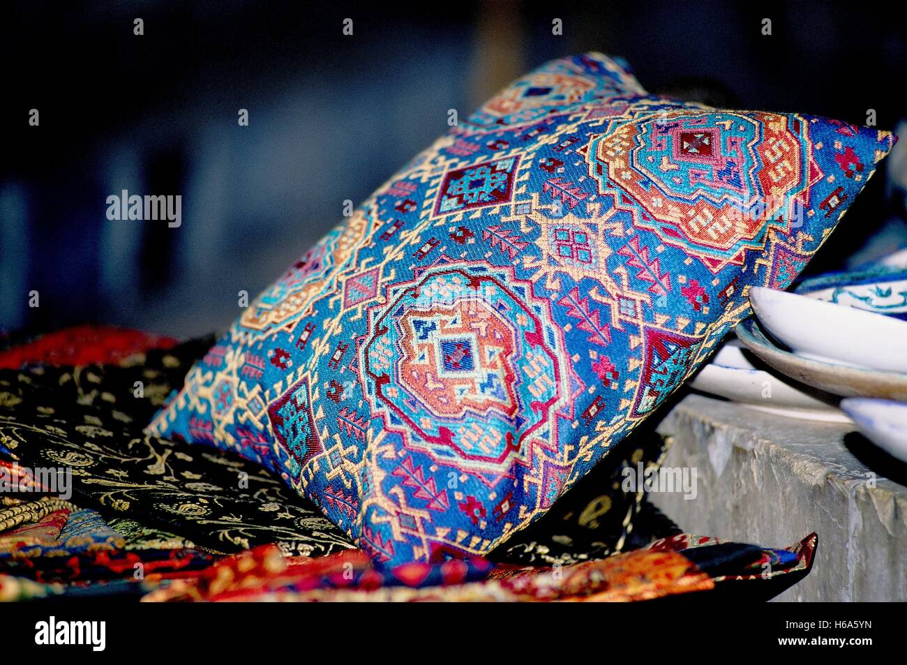 The result of often weeks of work: Brocade fabric in a weavers in ...