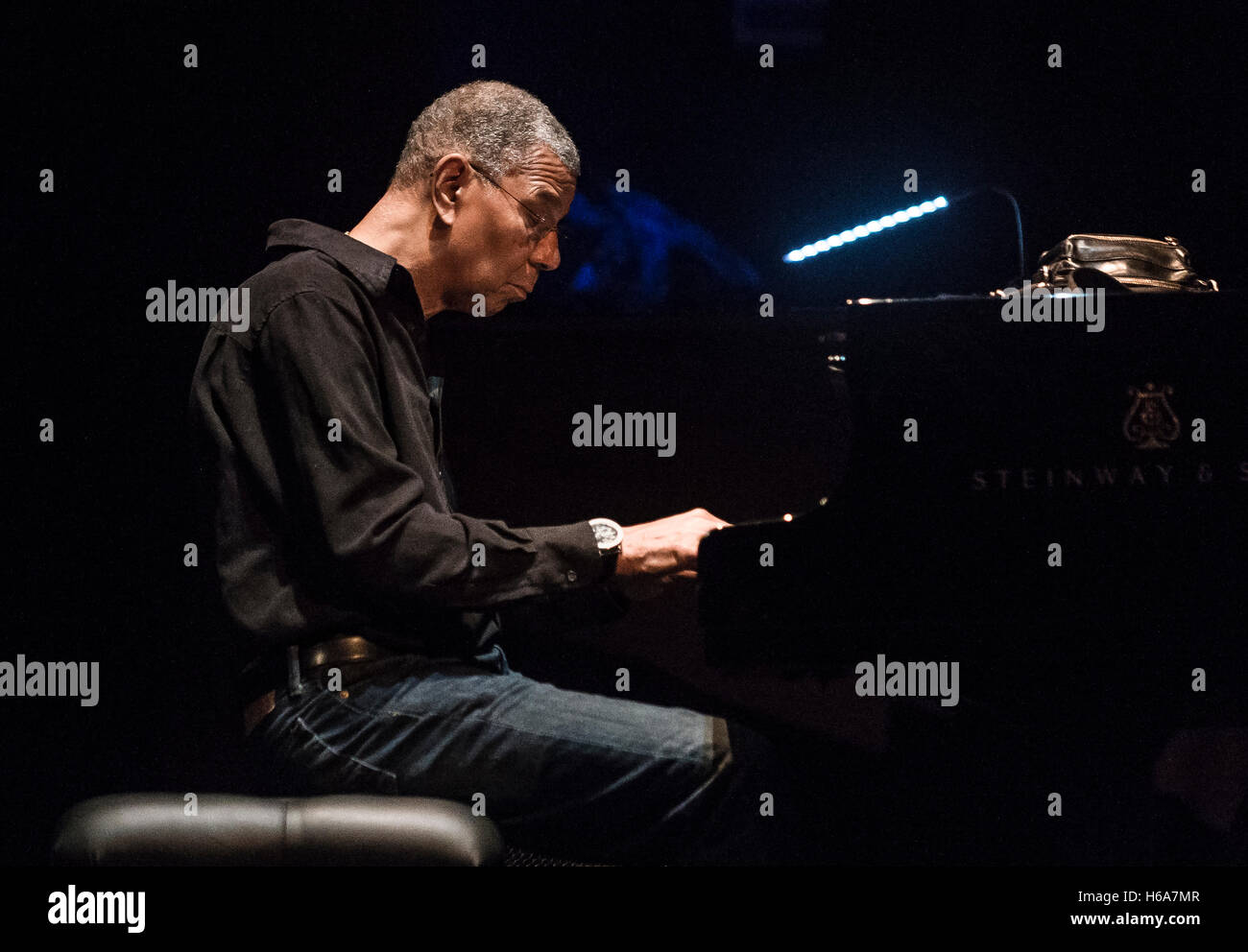 Barcelona, Spain. 25 October 2016. American drummer Jack DeJohnette at ...