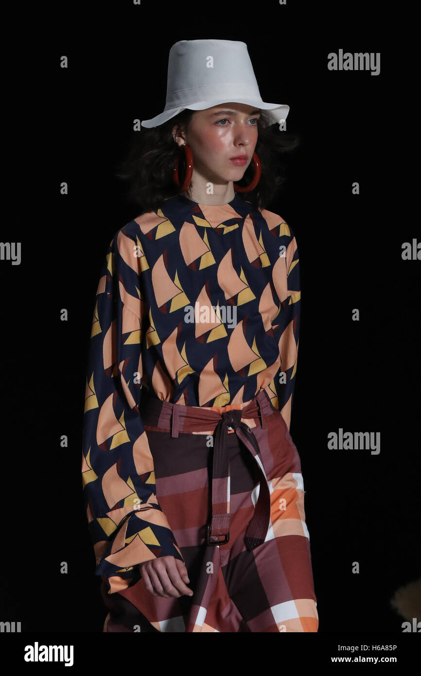 Sao Paulo, Brazil. 25th Oct, 2016. SPFW N42 - Parade Brand during the ...