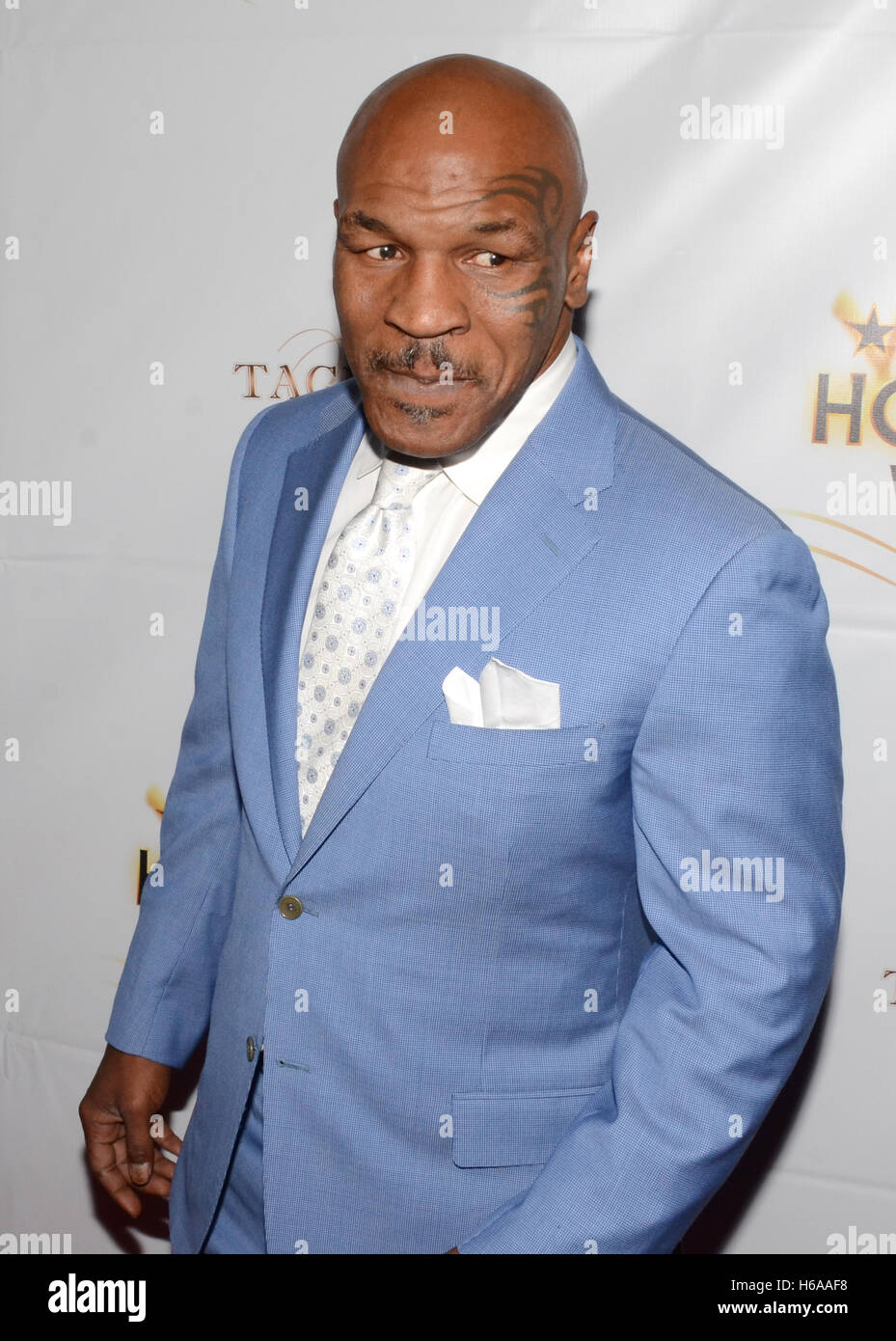 Los Angeles, California, USA. 25th Oct, 2016. Mike Tyson attends the ...