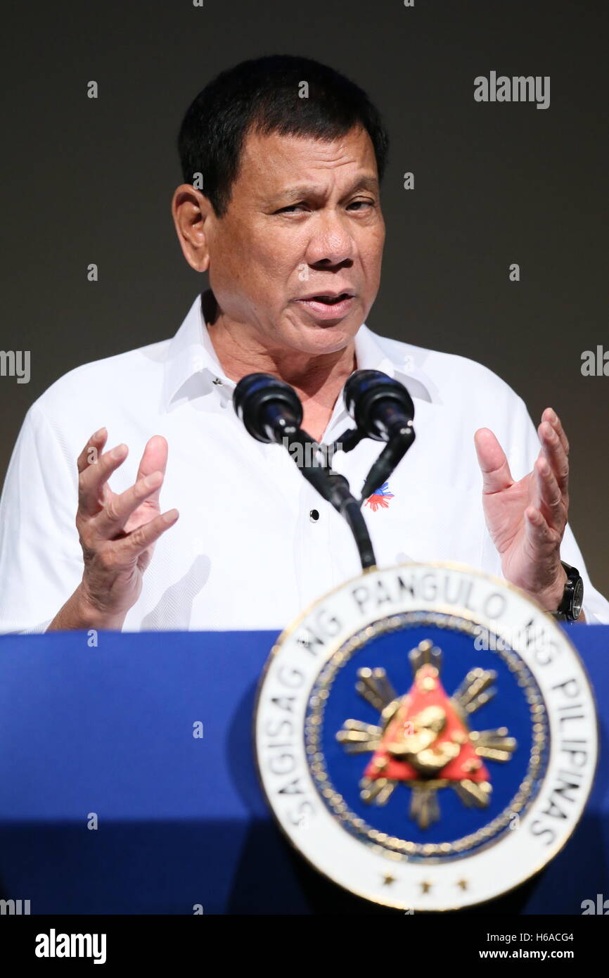 Philippine President Rodrigo Duterte delivers a speech at the ...