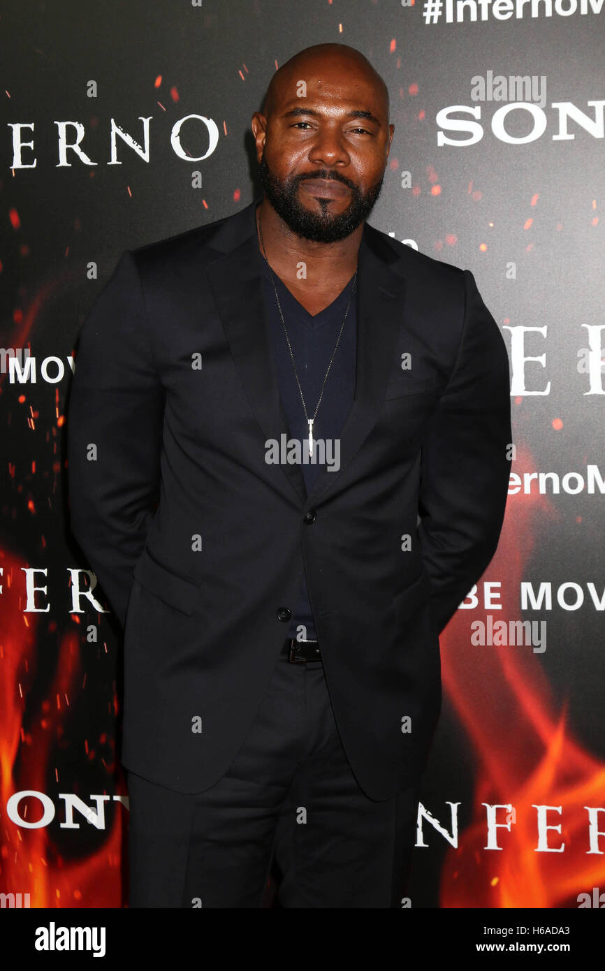 Los Angeles, Ca, USA. 25th Oct, 2016. Antoine Fuqua at the screening of ...