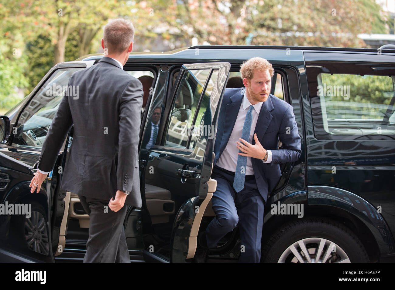 Police car range rover hi-res stock photography and images - Alamy