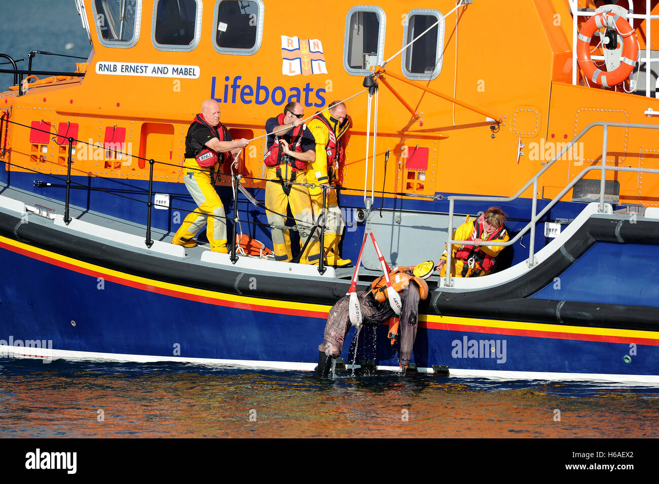 Sea rescue boat man overboard hi-res stock photography and images - Alamy