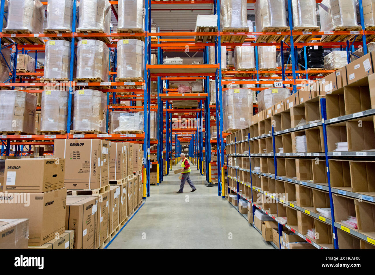 Dsv logistics hi-res stock photography and images - Alamy