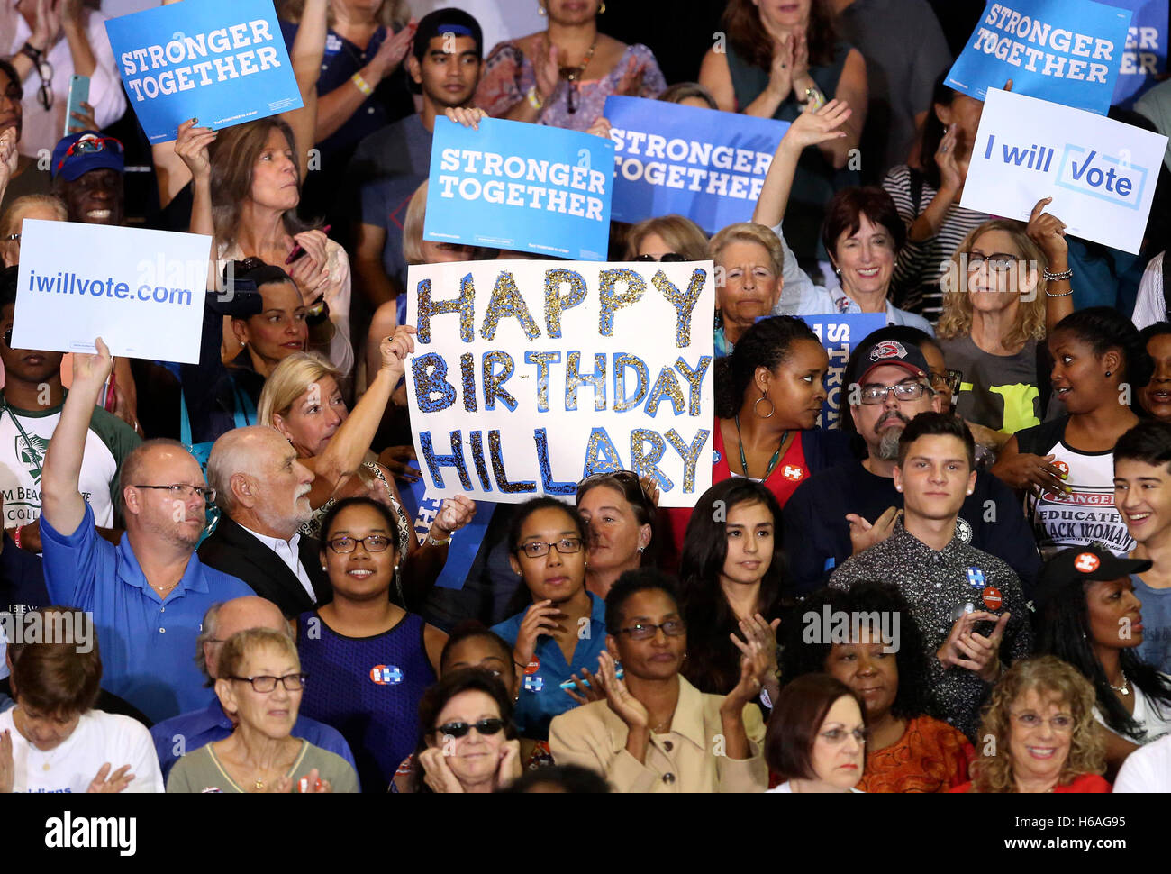 Happy birthday bruce hi-res stock photography and images - Alamy