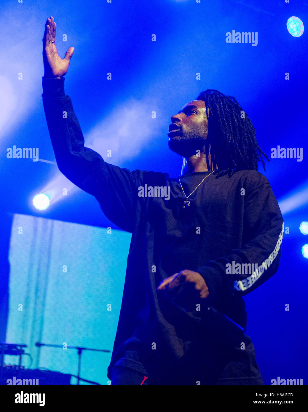 Madison, Wisconsin, USA. 22nd Oct, 2016. Rapper JAZZ CARTIER (JAYE ...