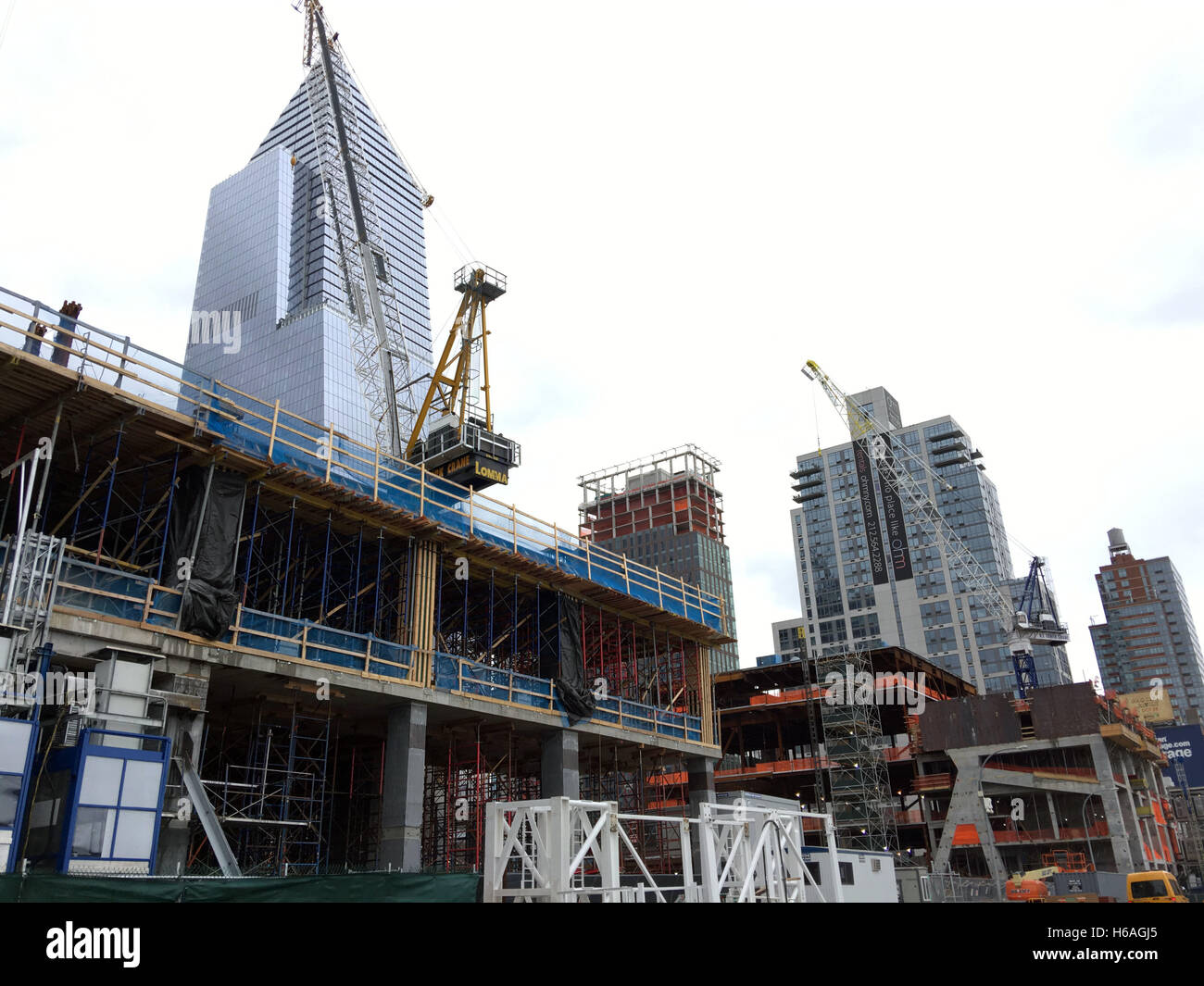 New York, New York, USA. 22nd Oct, 2016. The largest private real ...