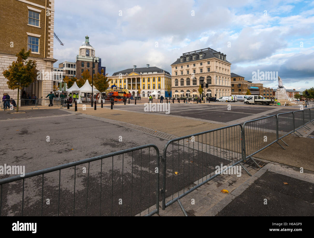 Poundbury, Dorset, UK. 26th Oct, 2016. UK Weather. Queen Mother square ...