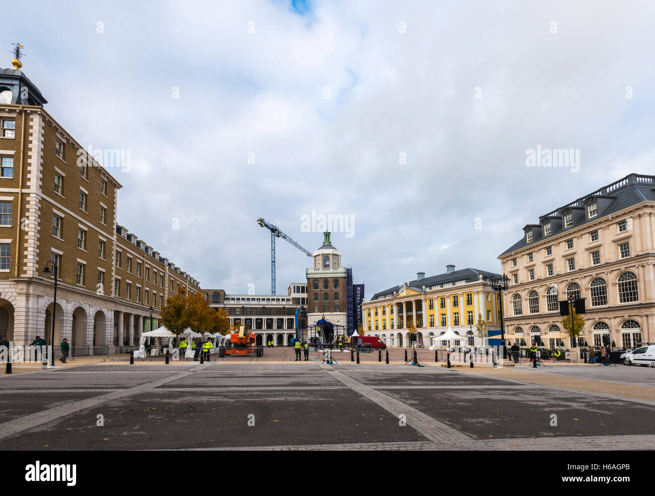 Poundbury, Dorset, UK. 26th Oct, 2016. UK Weather. Queen Mother square ...