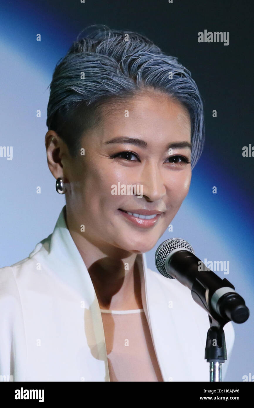 Chinese actress Liang Jing attends the ceremony of the 2016 China Film ...