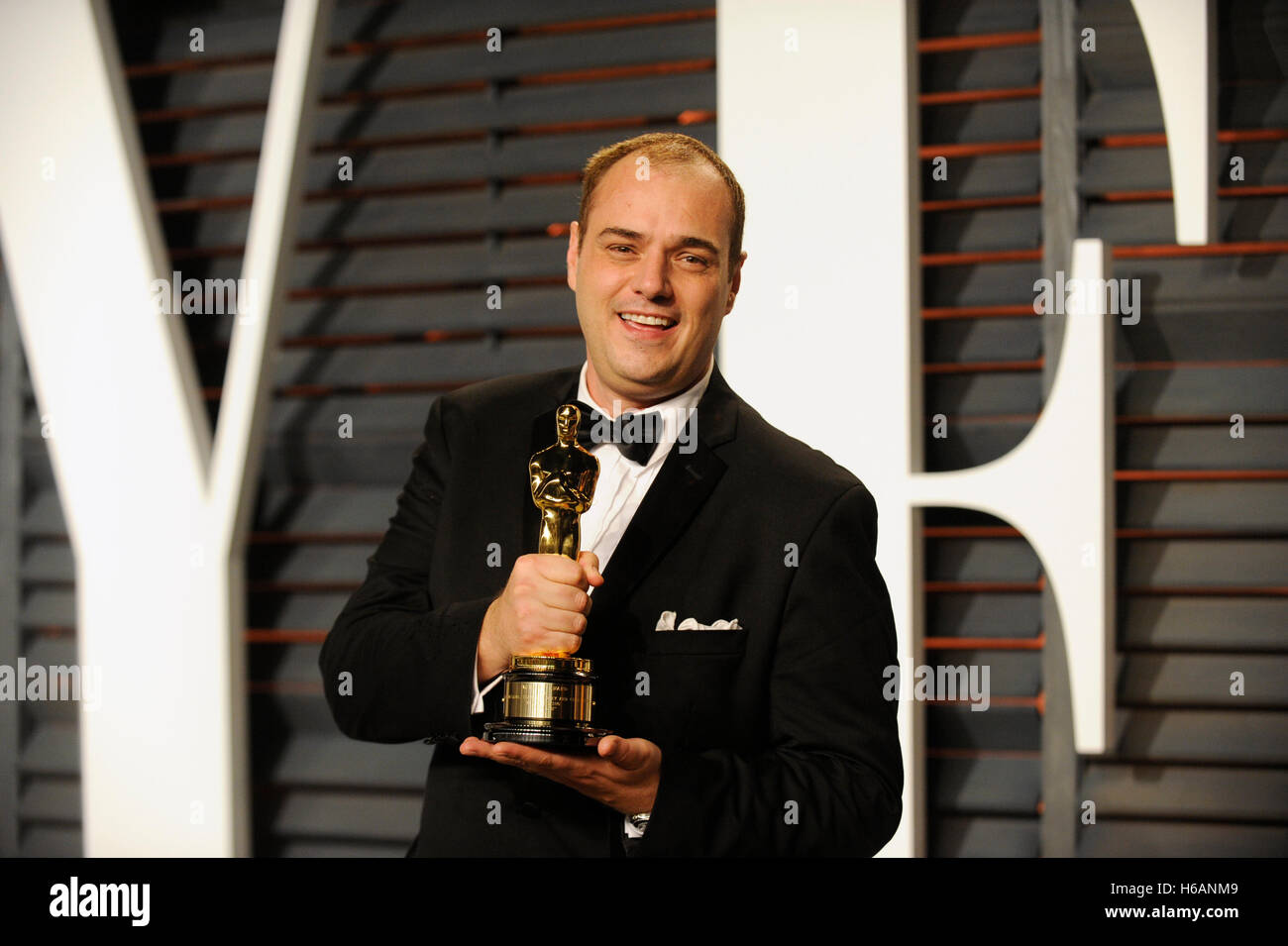 Thomas Curley attends the 2015 Vanity Fair Oscar Party hosted by ...