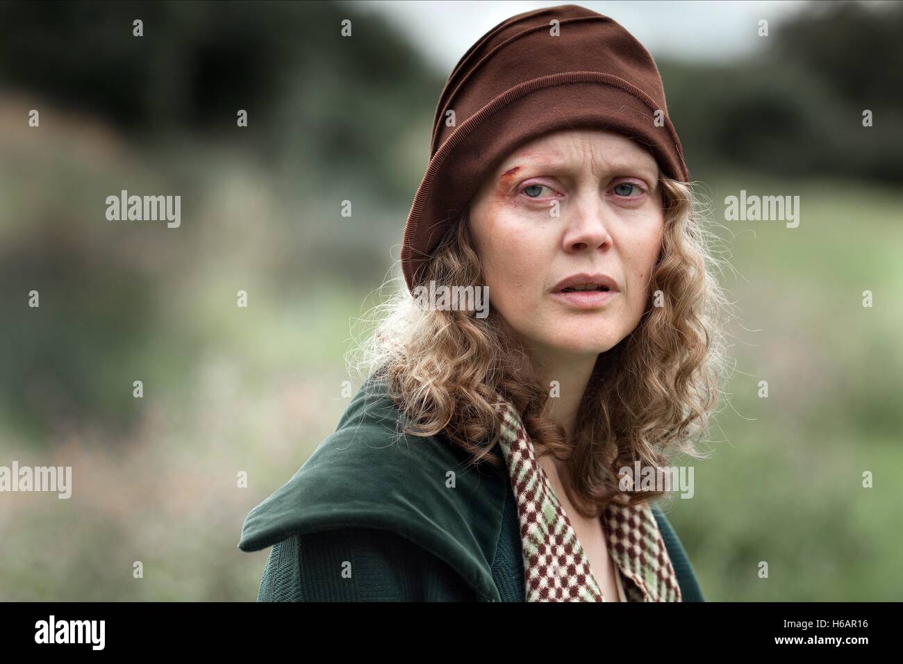 Simone Kirby High Resolution Stock Photography and Images - Alamy