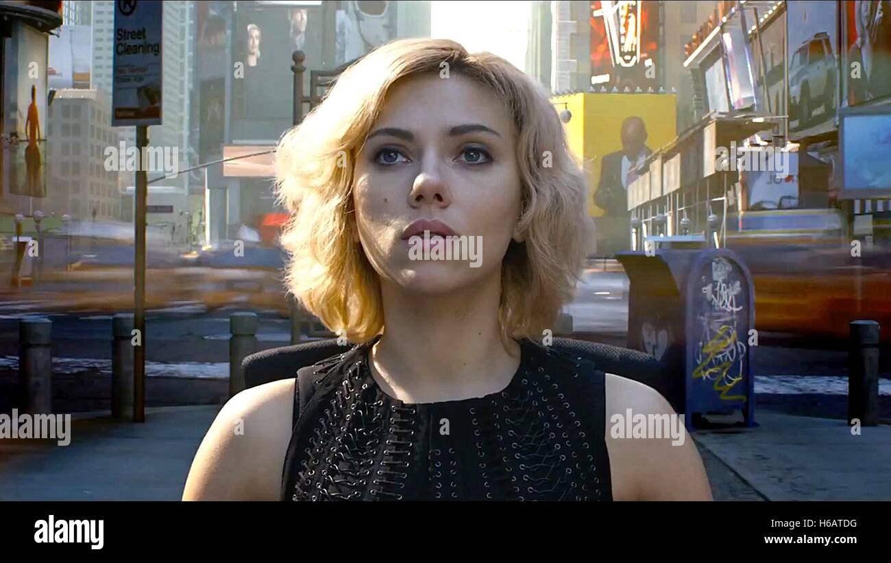 Lucy Movie Scarlett High Resolution Stock Photography and Images - Alamy