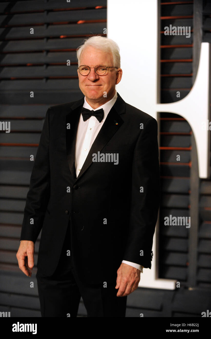 Steve Martin attends the 2015 Vanity Fair Oscar Party hosted by Graydon ...