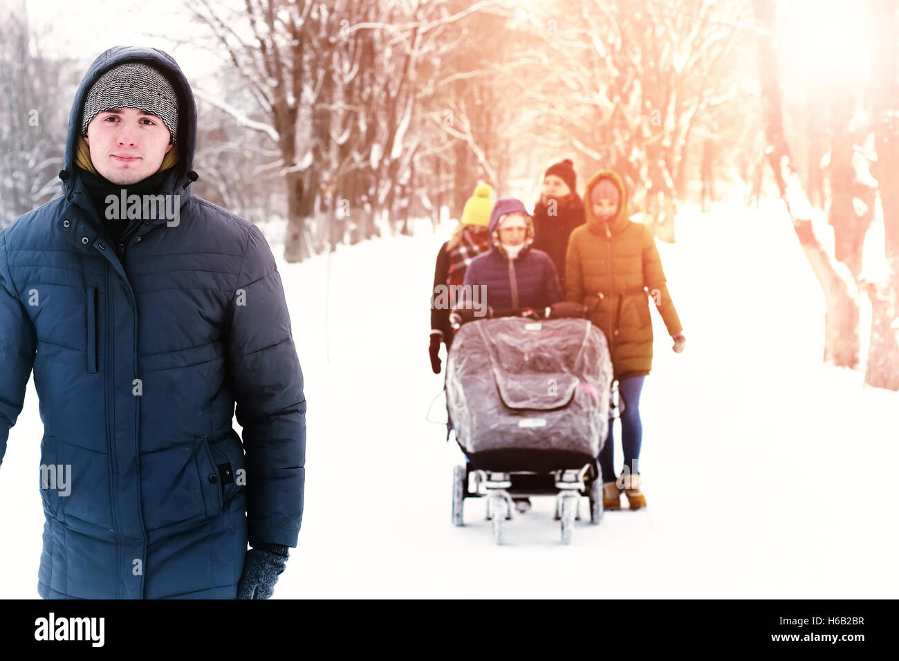 group walk outdoor winter Stock Photo - Alamy