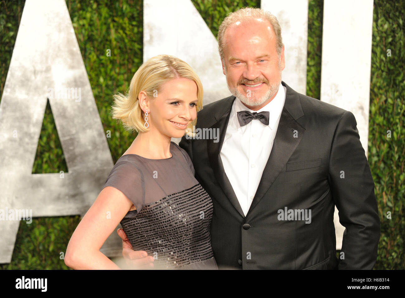 Kelsey Grammer And Wife Kate Walsh Arrive For The 2013 Vanity Fair Oscar Party Hosted By Graydon