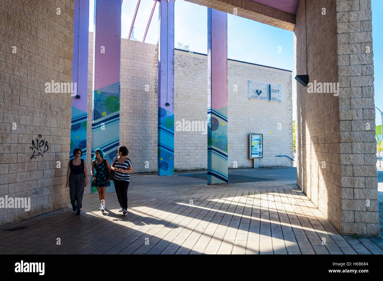 Art faculty, Universidad del Pais Vasco. Bilbao University campus ...