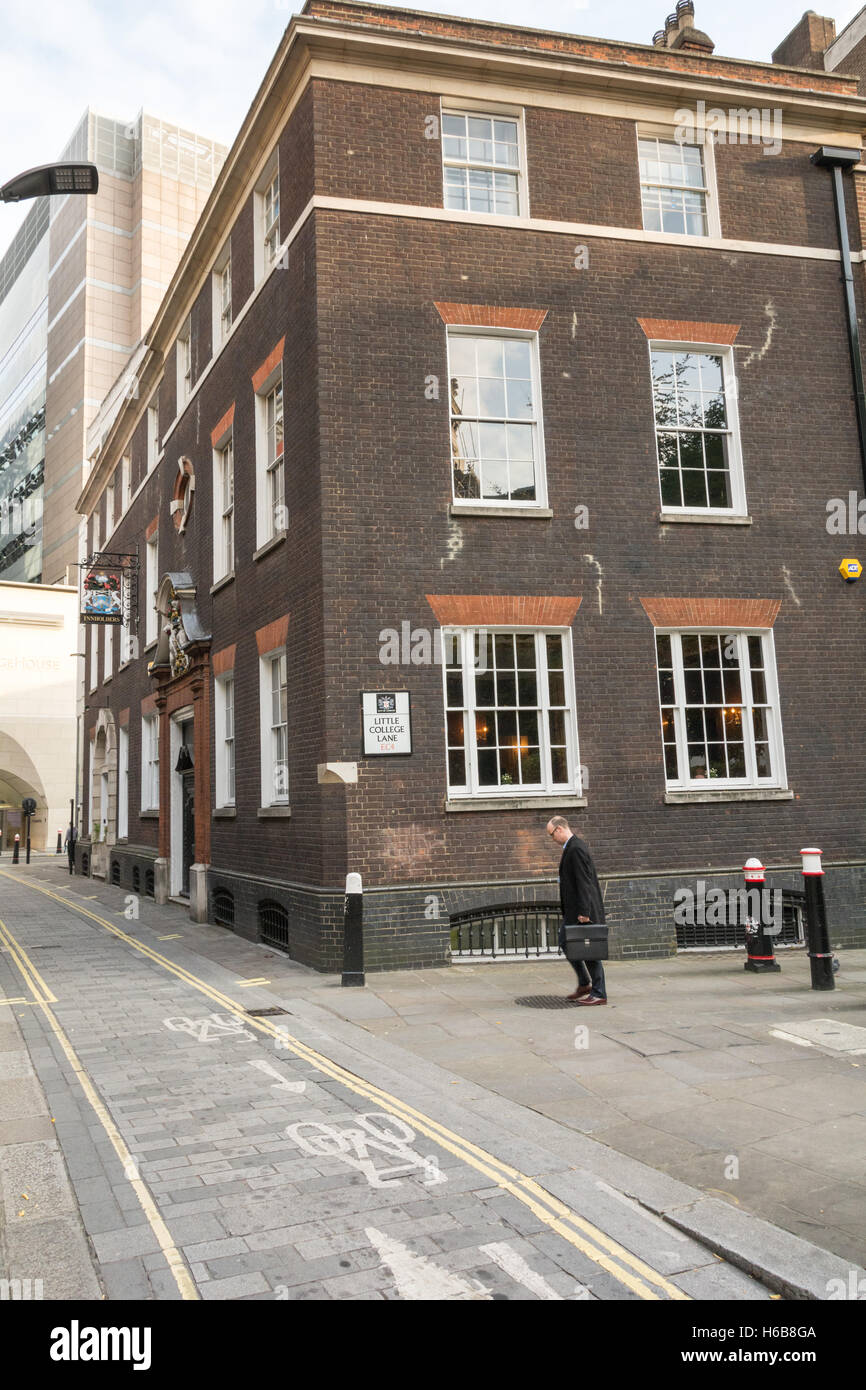 The junction of College Street and Little College Street in the City of ...