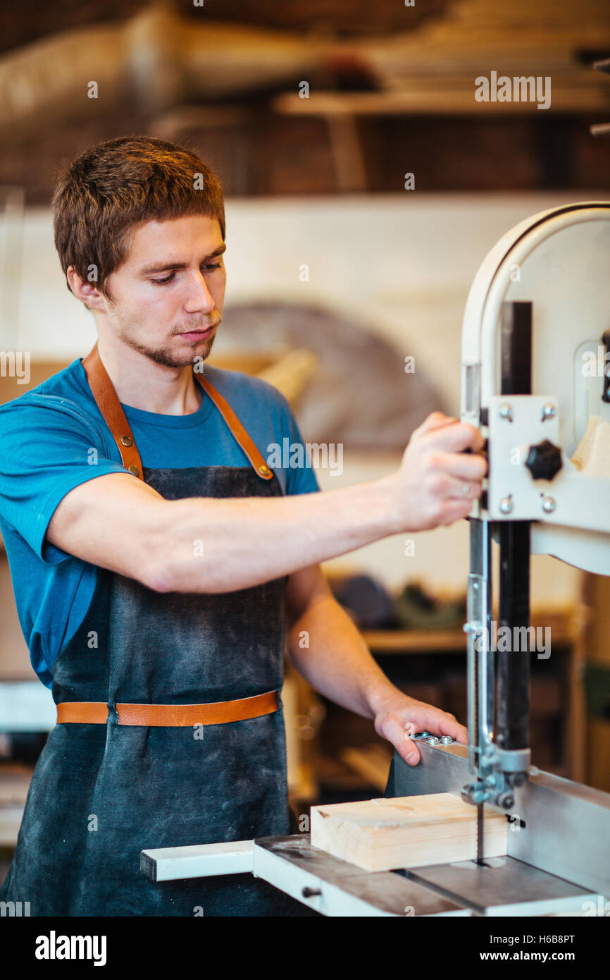 Craftsman craft hi-res stock photography and images - Alamy