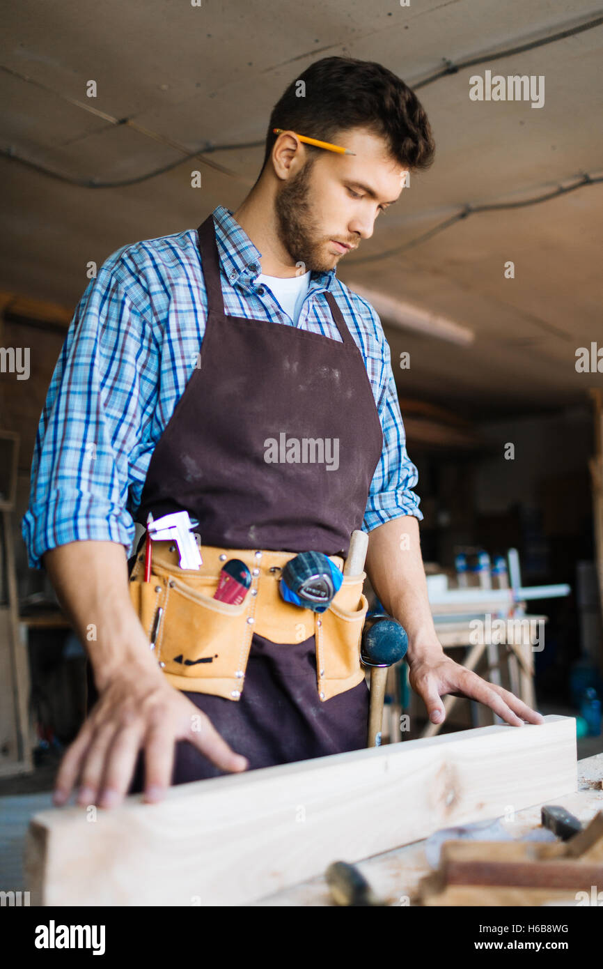 Timber craftsman hi-res stock photography and images - Alamy