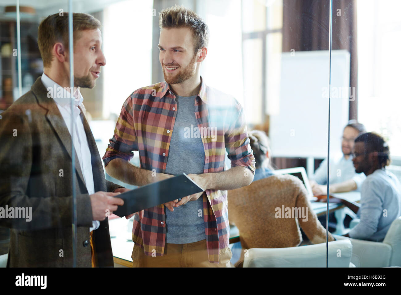 Creative men hi-res stock photography and images - Alamy