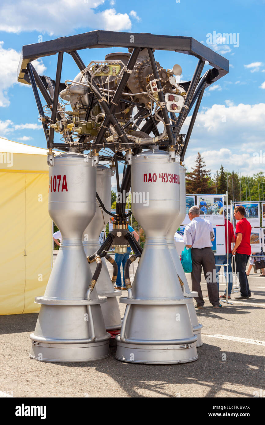 Engine nozzle jet aircraft hi-res stock photography and images - Alamy