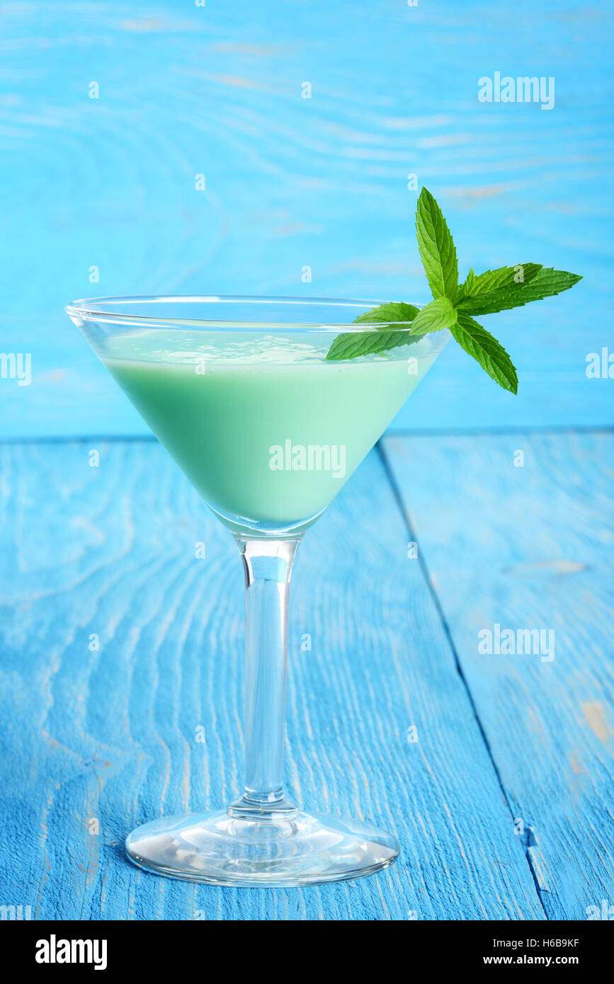 grasshopper cocktail with mint Stock Photo - Alamy