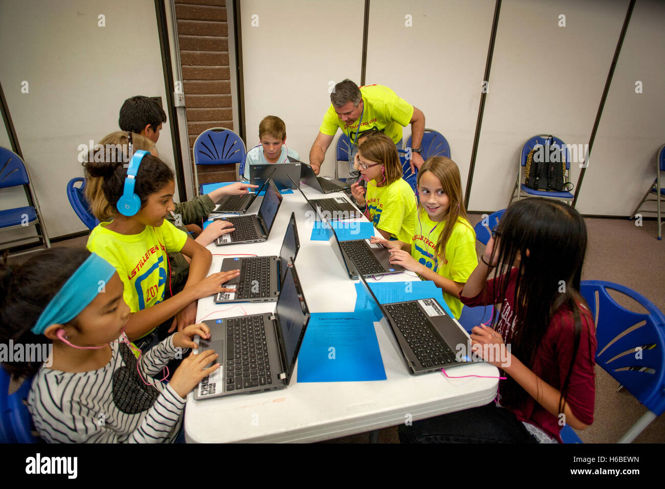 Male teacher teaching screen animation hi-res stock photography and ...