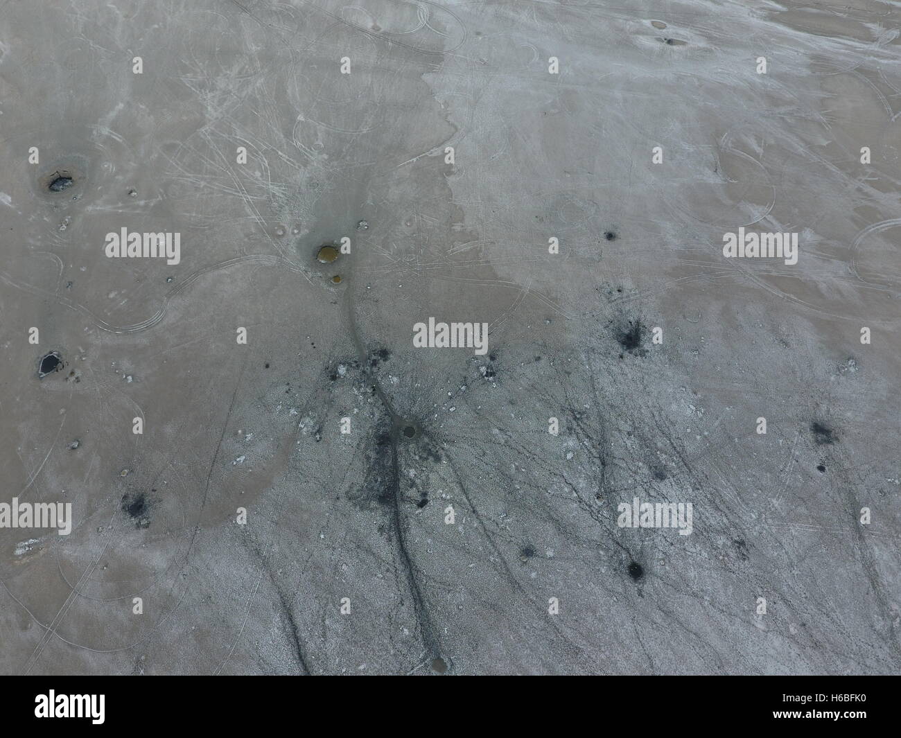 Top view of the salt lake mud sources. External similarity with craters ...