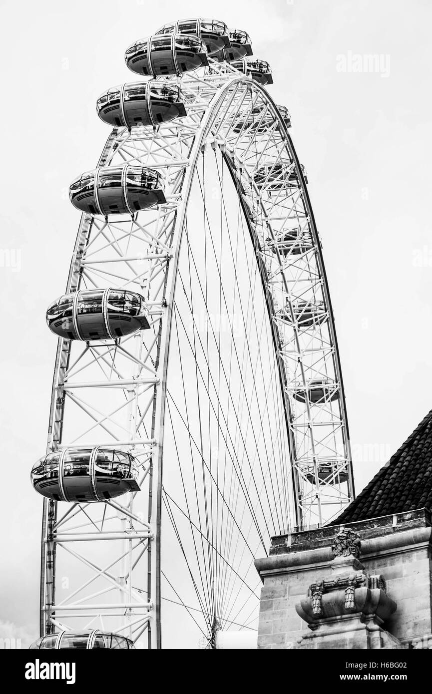 London Eye Tourist Attraction Stock Photo - Alamy