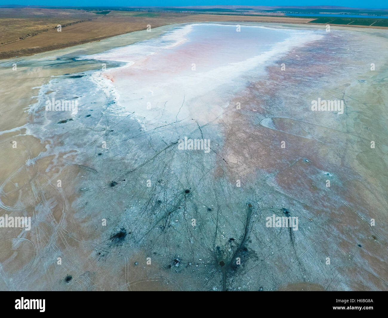 Top view of the salt lake mud sources. External similarity with craters ...